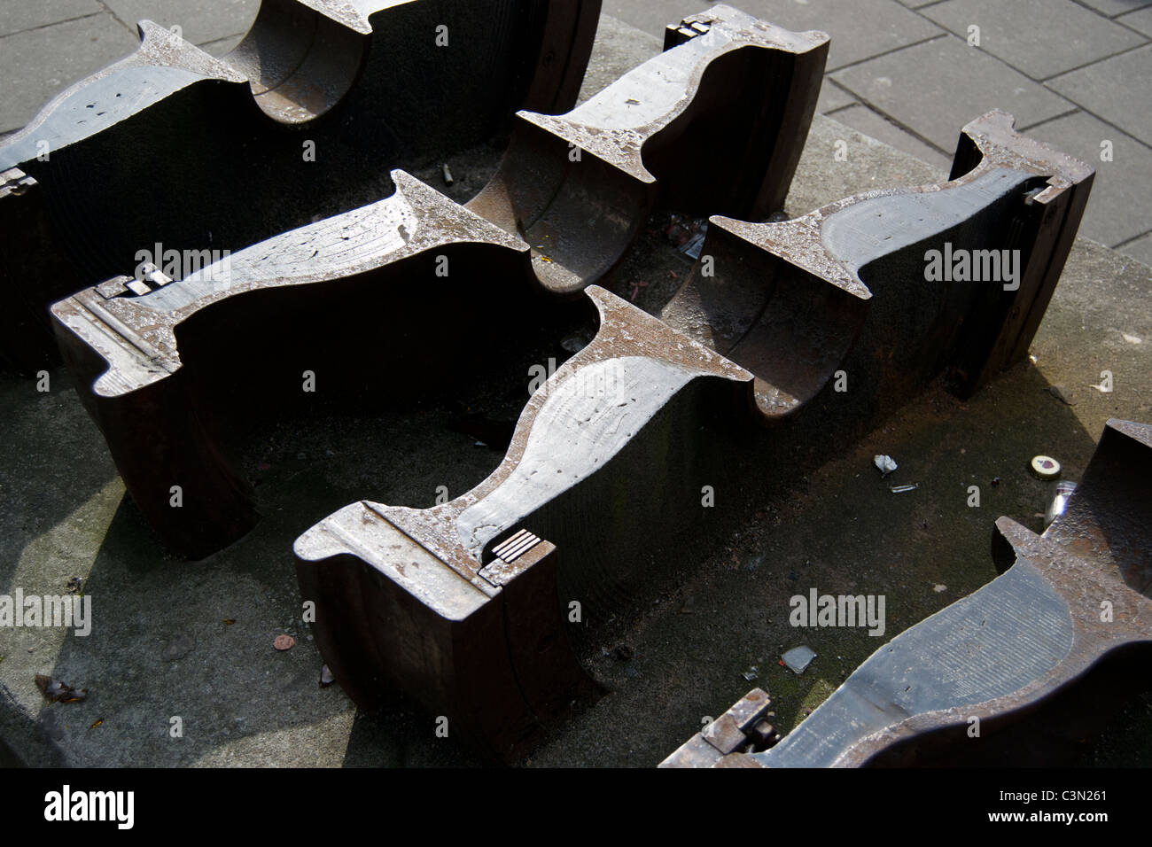 Half profile hi-res stock photography and images - Alamy