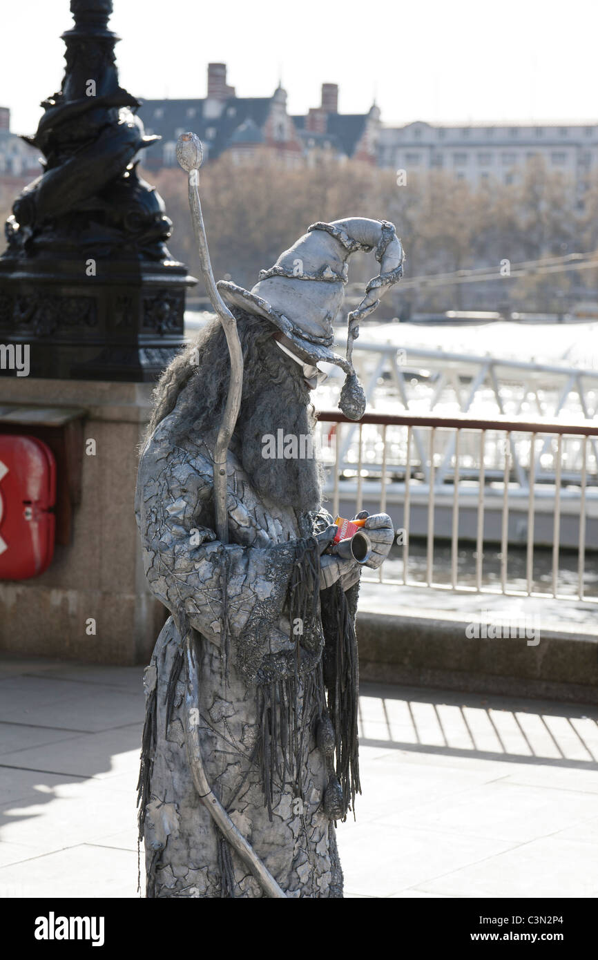 Human statue costume hi-res stock photography and images - Alamy