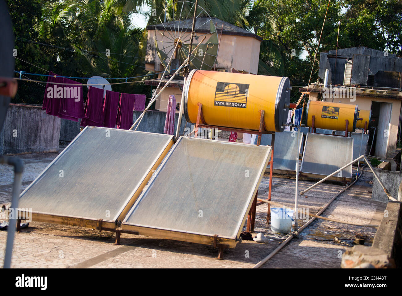Solar installation india hi-res stock photography and images - Alamy