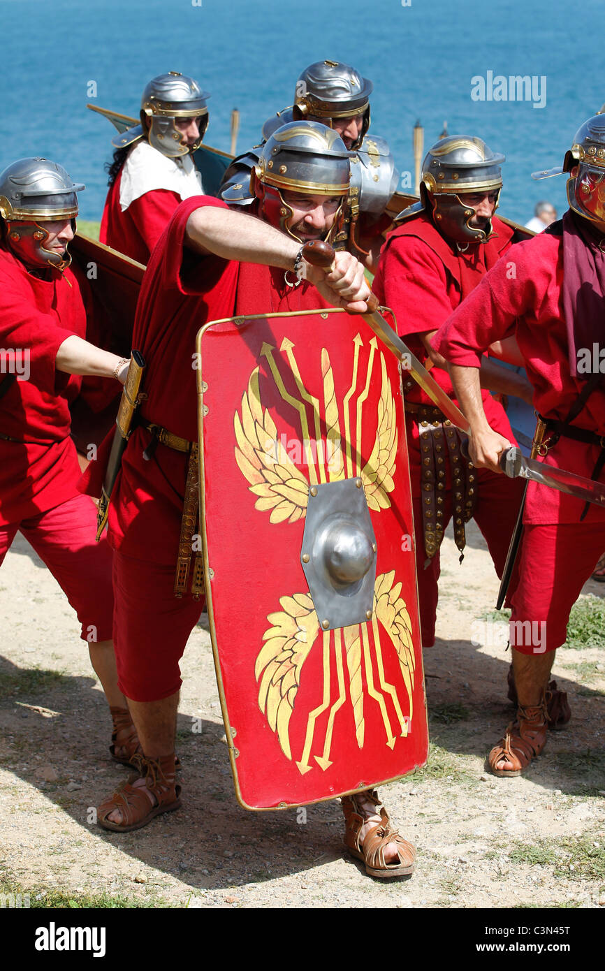 Roman soldiers battle hi-res stock photography and images - Alamy