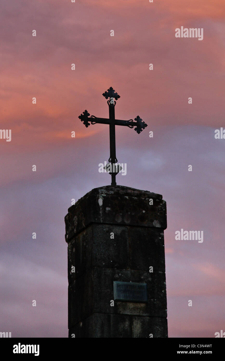 The cross in the sunset hi-res stock photography and images - Alamy