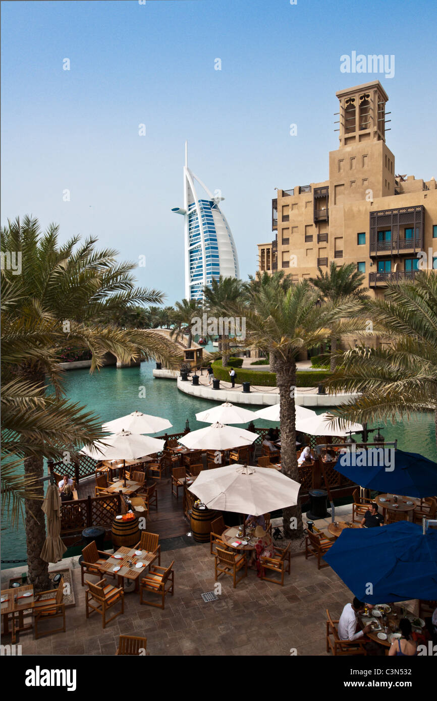 Dubia tourism hi-res stock photography and images - Alamy