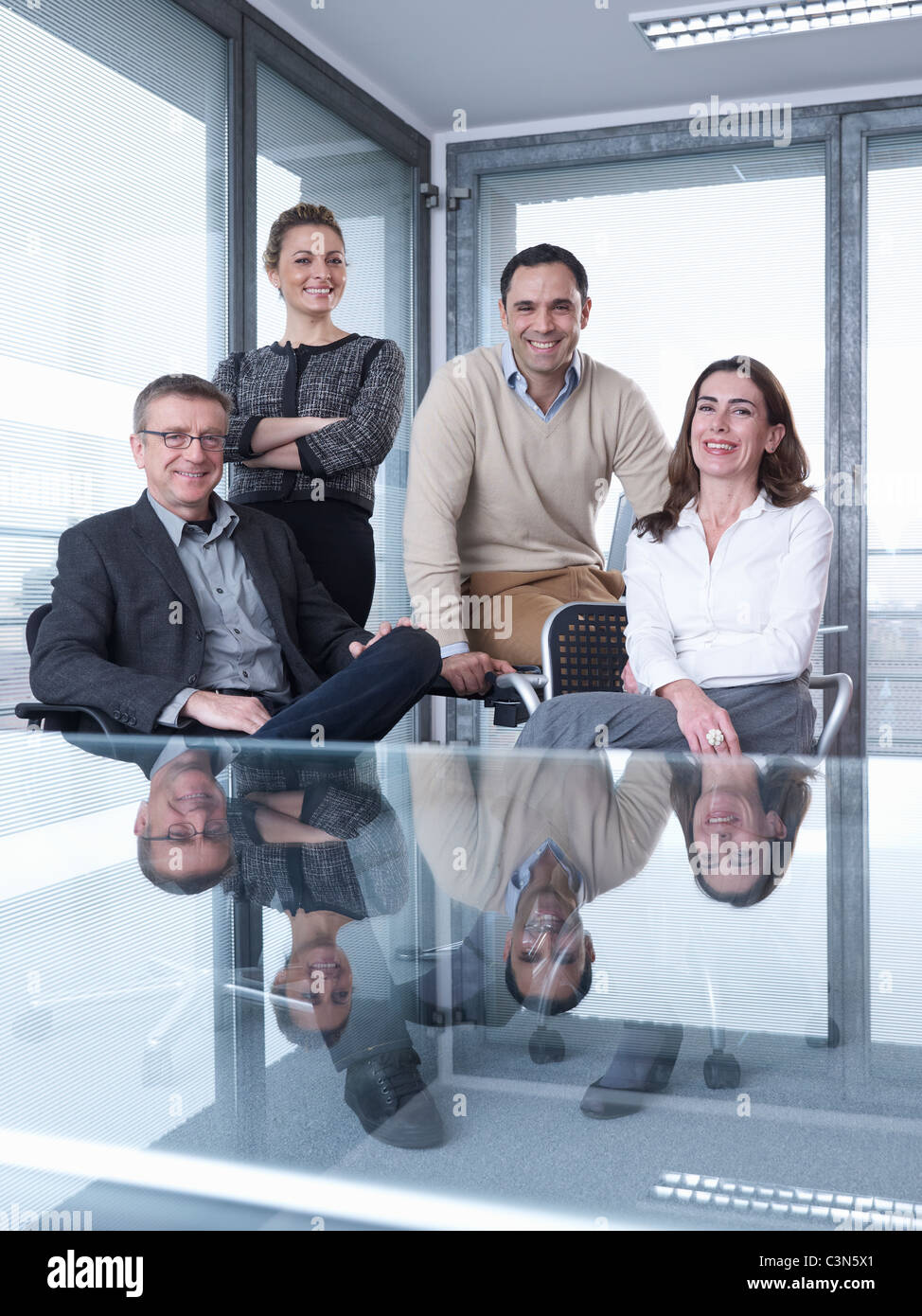 Reflection business meeting hi-res stock photography and images - Alamy