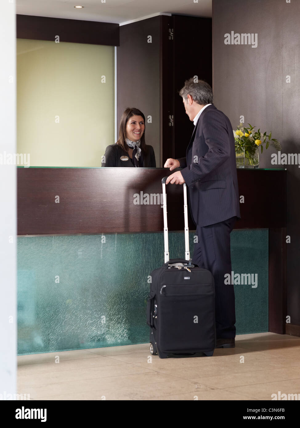 Hotel front desk hi-res stock photography and images - Alamy
