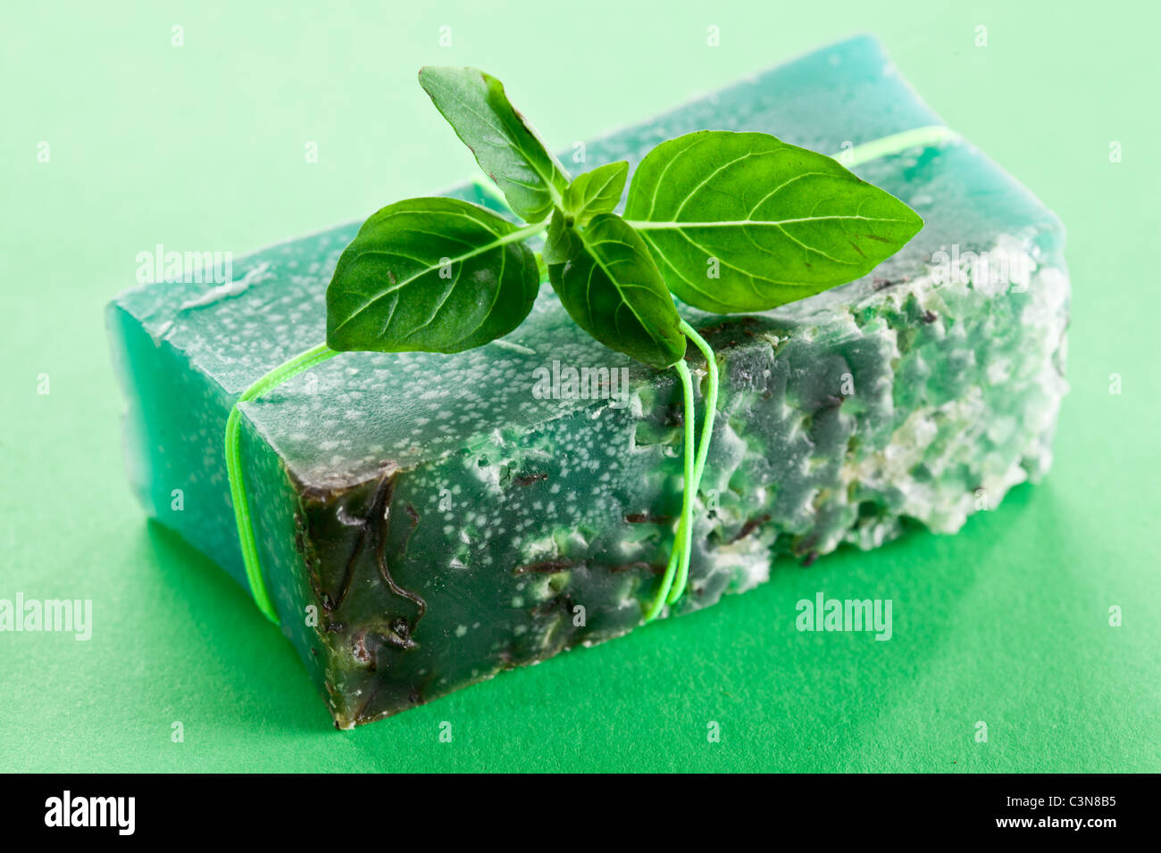 Basil foam hi-res stock photography and images - Alamy
