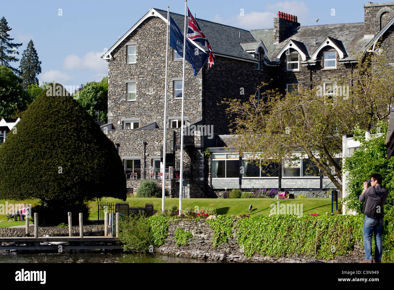Old england hotel windermere hi-res stock photography and images - Alamy