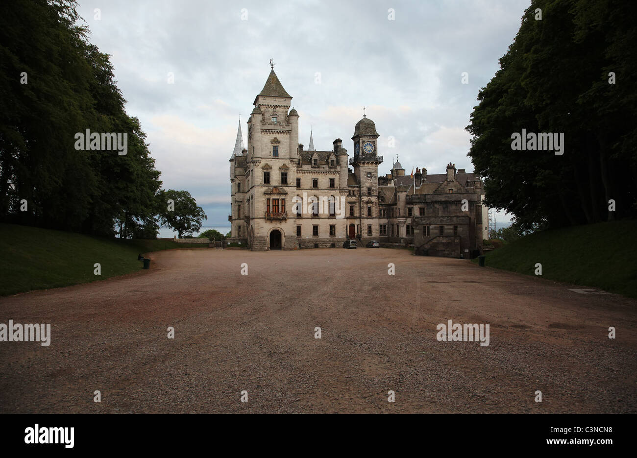 Dunrobin castle hi-res stock photography and images - Alamy