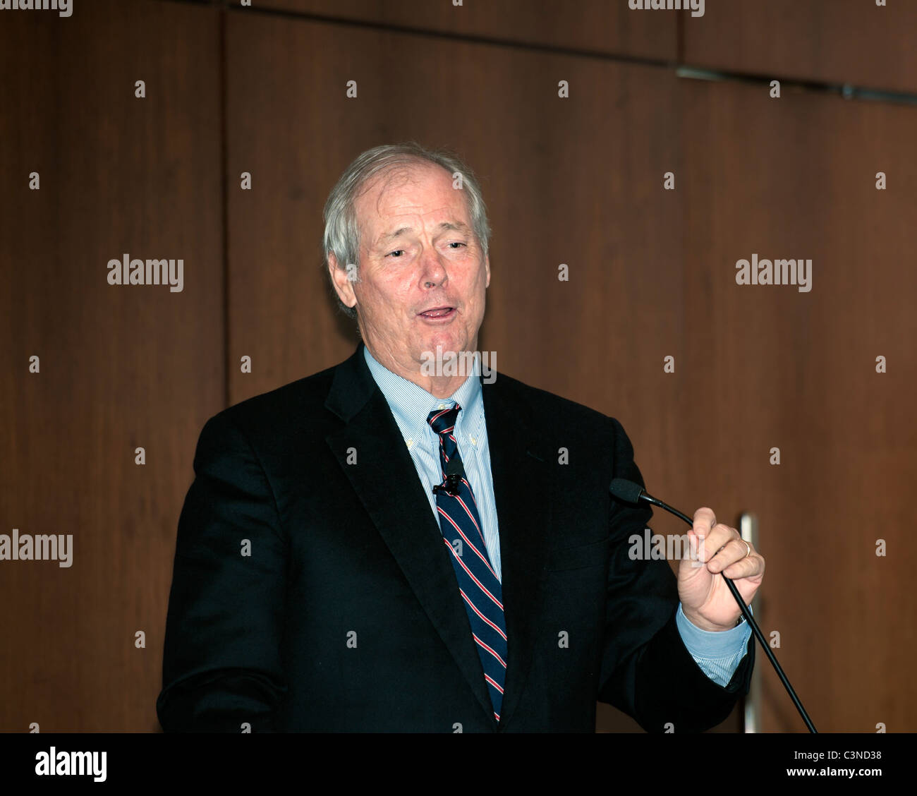 Sailboat captain manhattan hi-res stock photography and images - Alamy