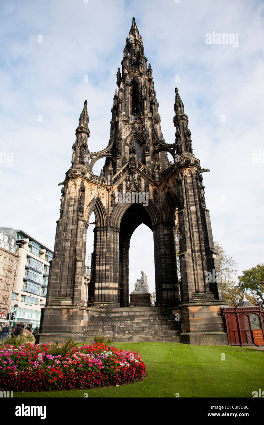 The Scott Monument, Edinburgh, Scotland Stock Photo - Alamy