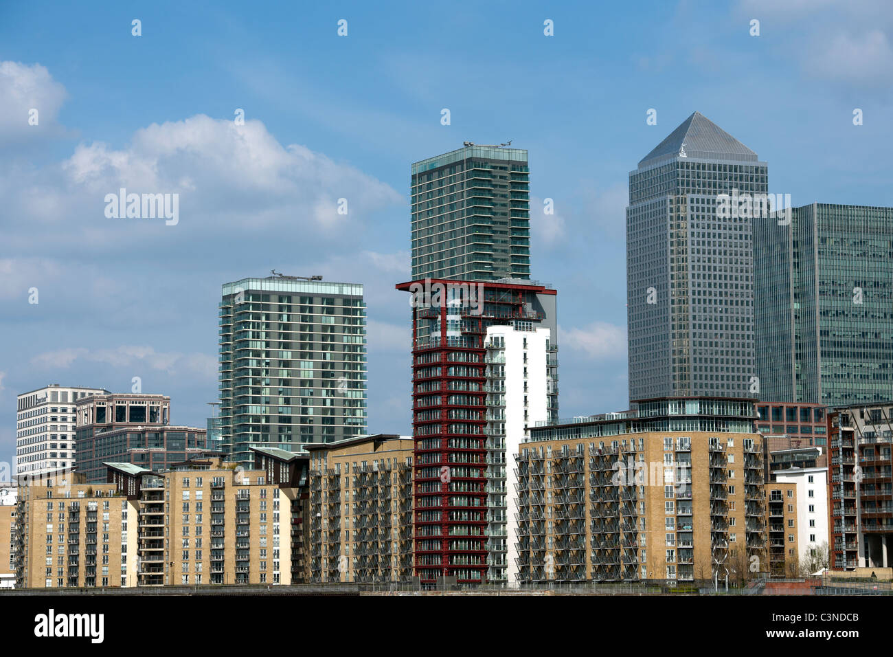 London high rise buildings hi-res stock photography and images - Alamy