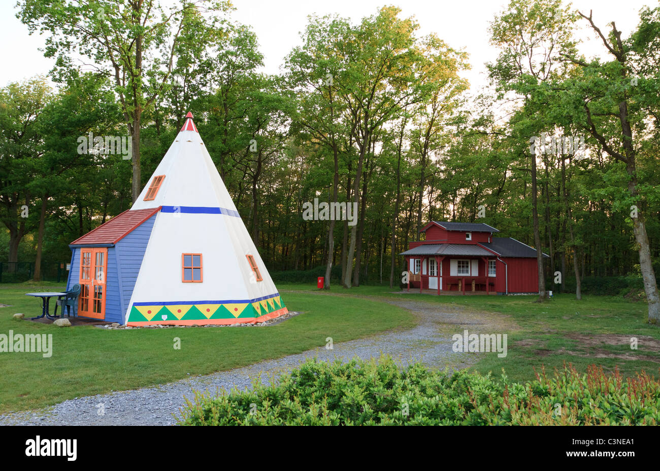 Teepee house hi-res stock photography and images - Alamy