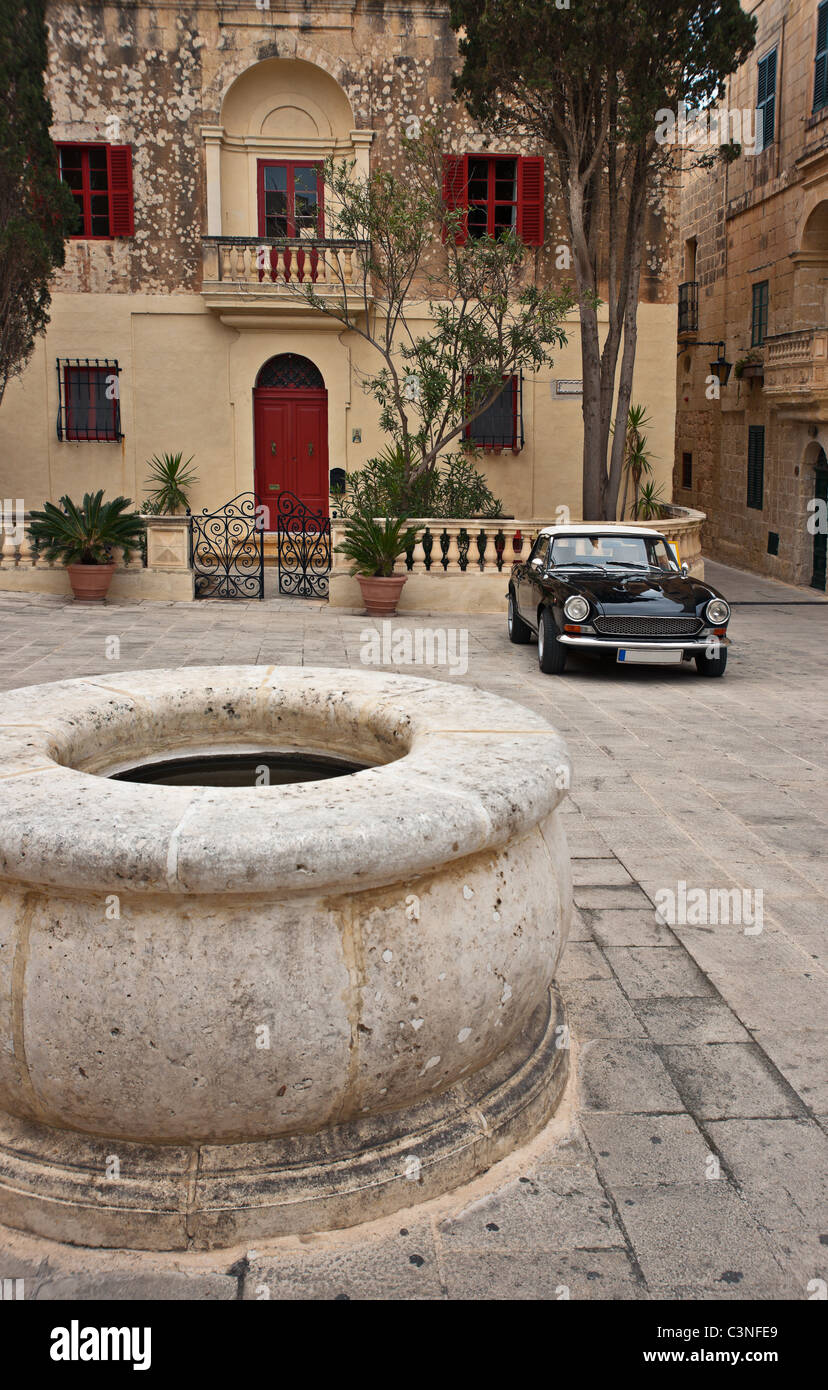 Mdina old city hi-res stock photography and images - Alamy