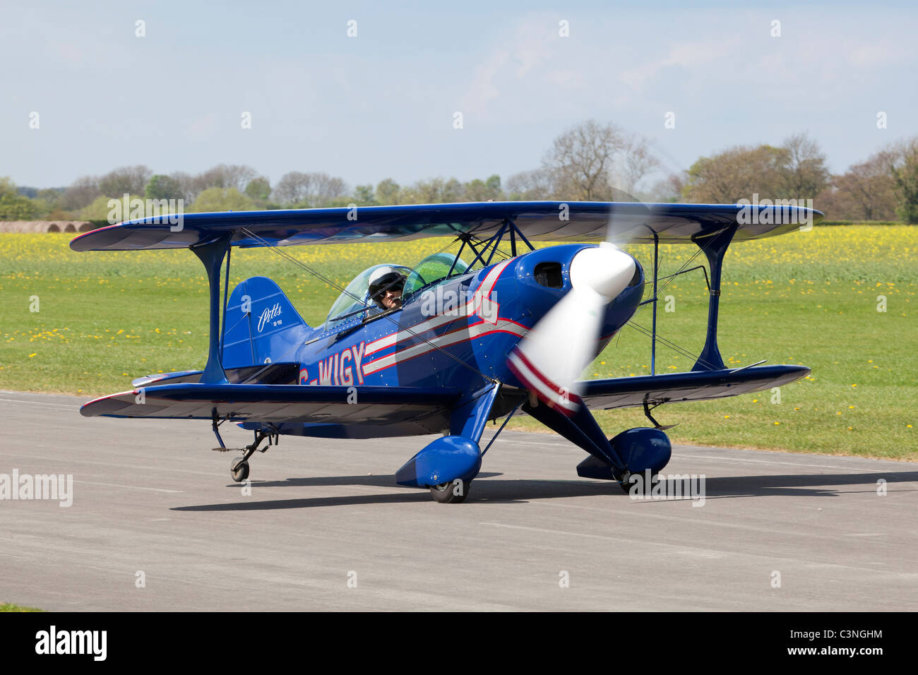 Special taxi hi-res stock photography and images - Alamy