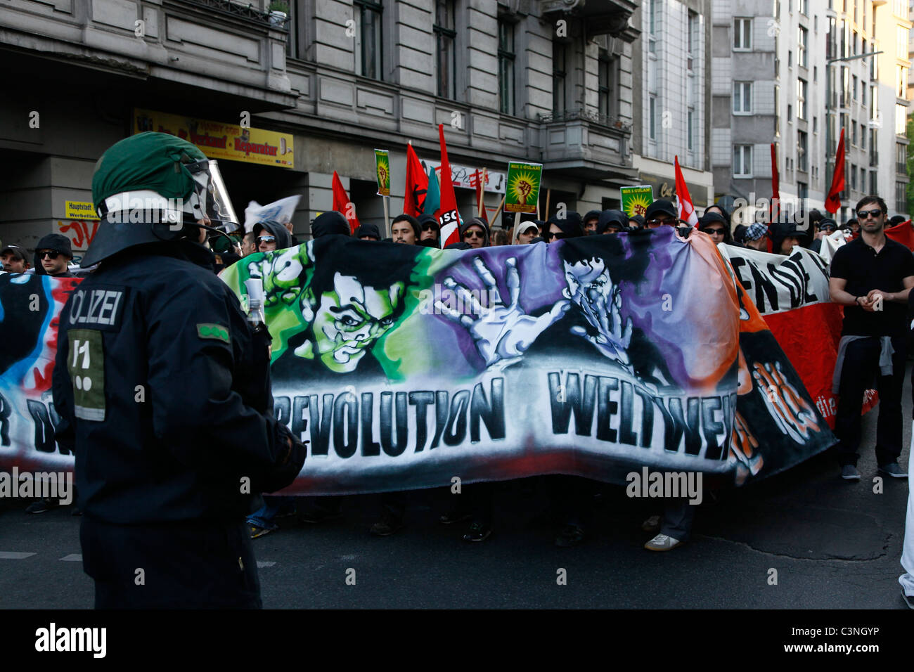 Extreme left wing hi-res stock photography and images - Alamy