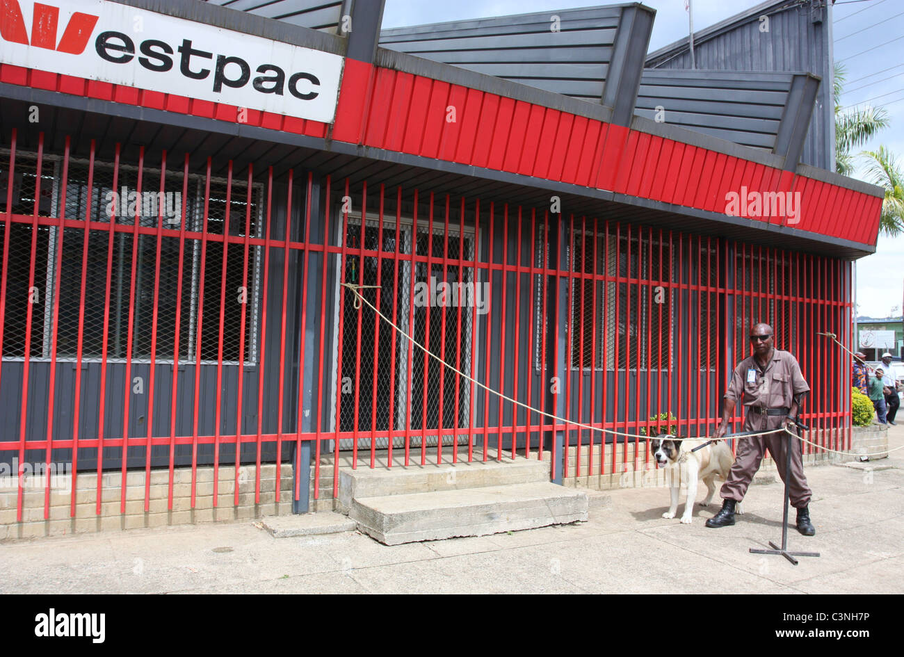 Bank security guard hi-res stock photography and images - Alamy