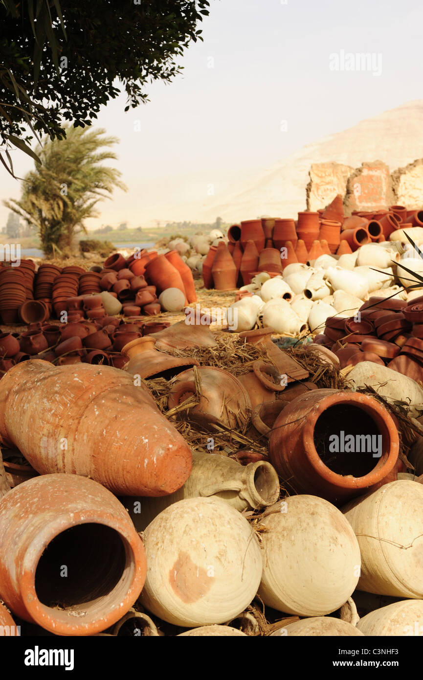 Africa Middle East Egypt Egyptian large ceramic clay pots for sale on ...