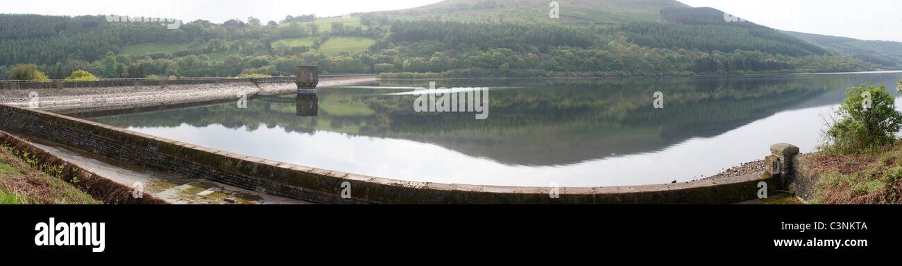 Talybont Reservoir and Forest. Near Talybont on Usk, Brecon Beacons ...
