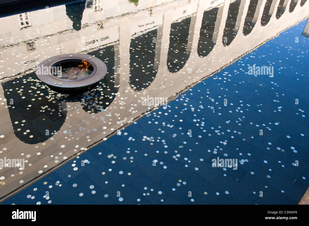 Reflecting pool National War Memorial, Canberra Australia Stock Photo ...