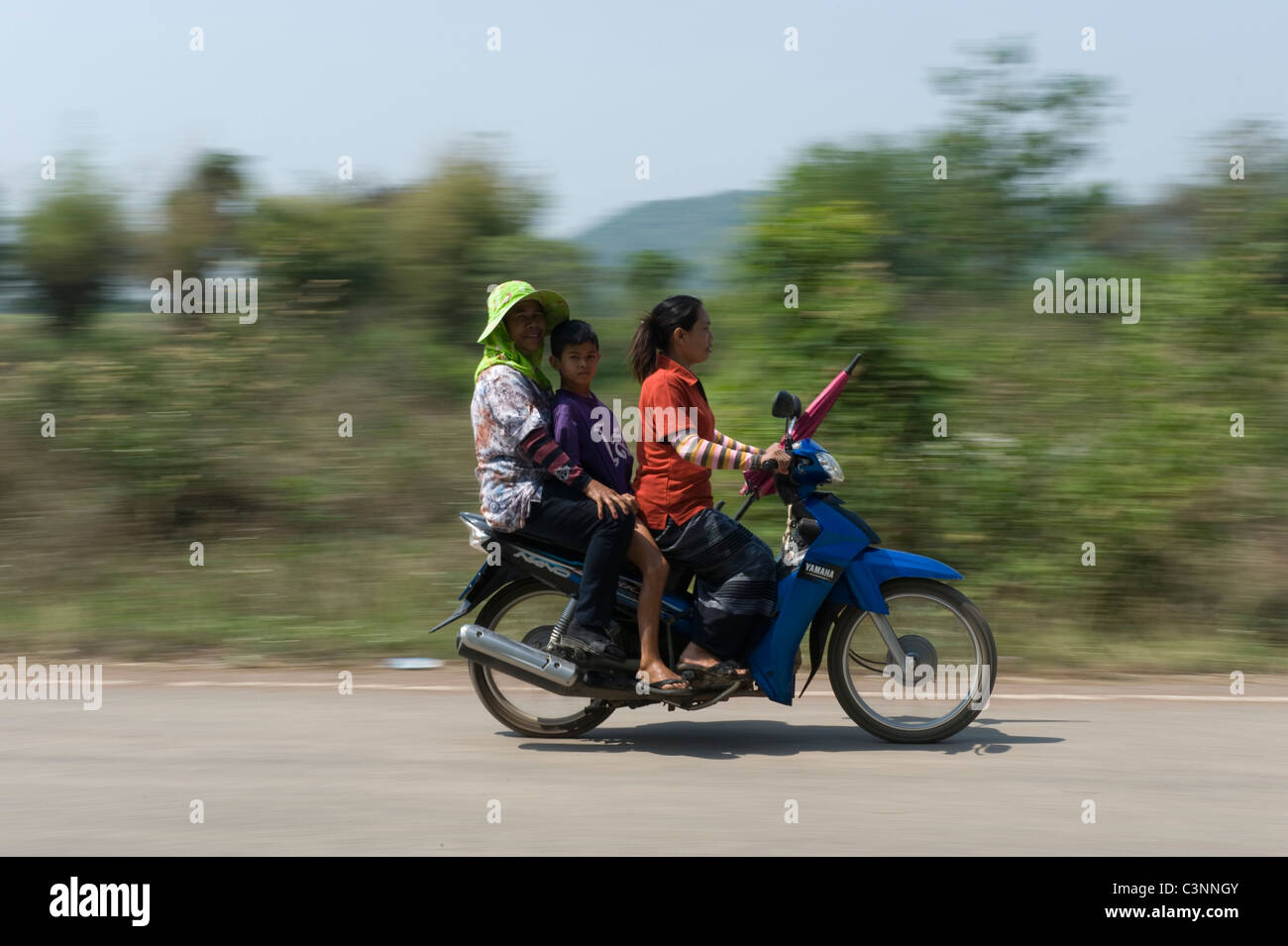 Overloaded motorcycle hi-res stock photography and images - Alamy