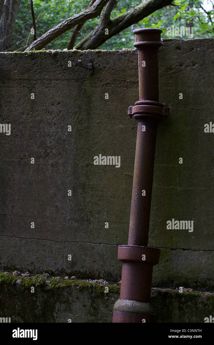 Rusted pipe hi-res stock photography and images - Alamy