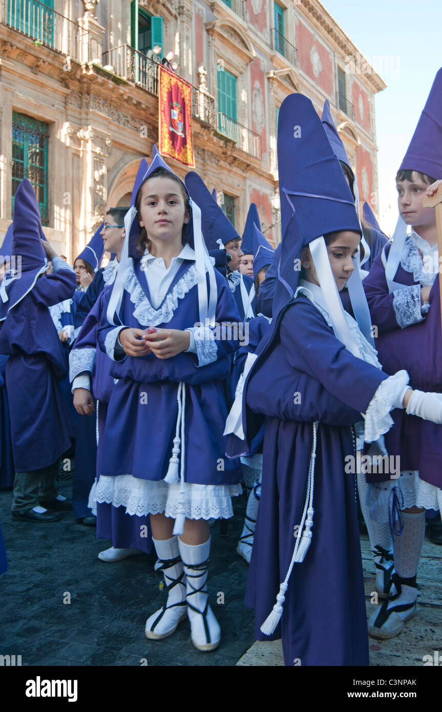 Good friday morning procession hi-res stock photography and images - Alamy