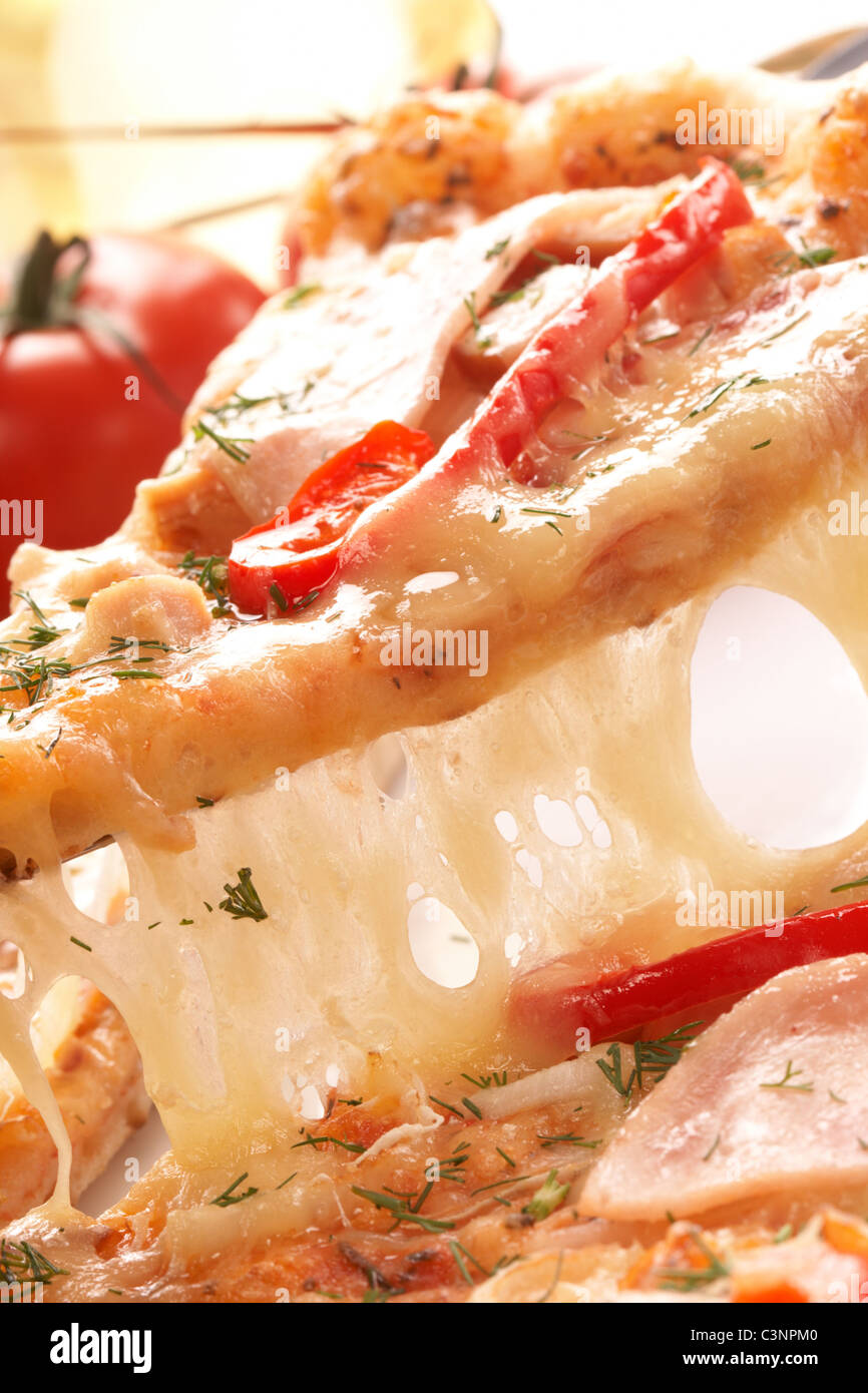 Pan yummy pepperoni pizza hi-res stock photography and images - Alamy