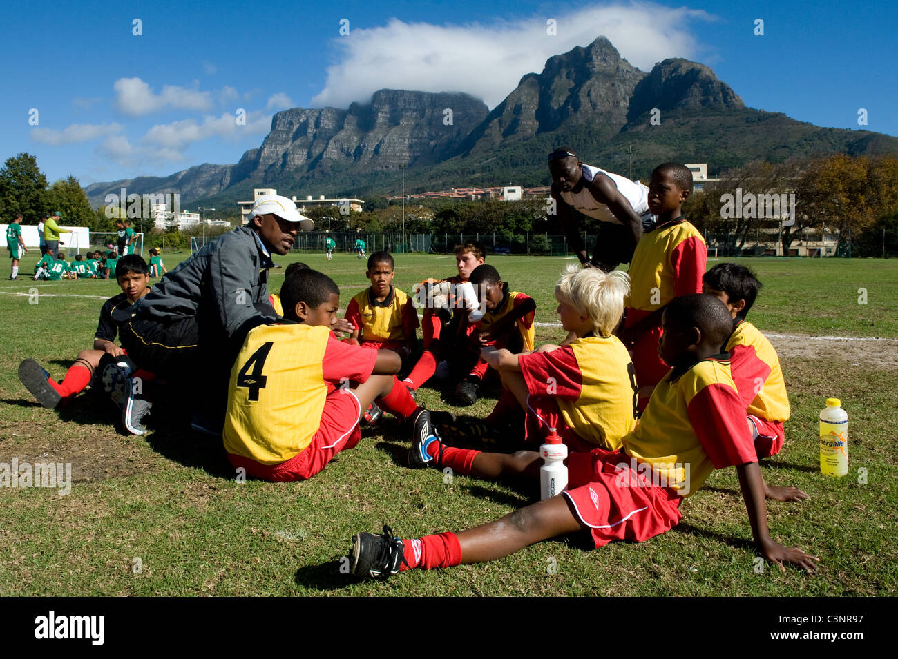 Football break hi-res stock photography and images - Alamy
