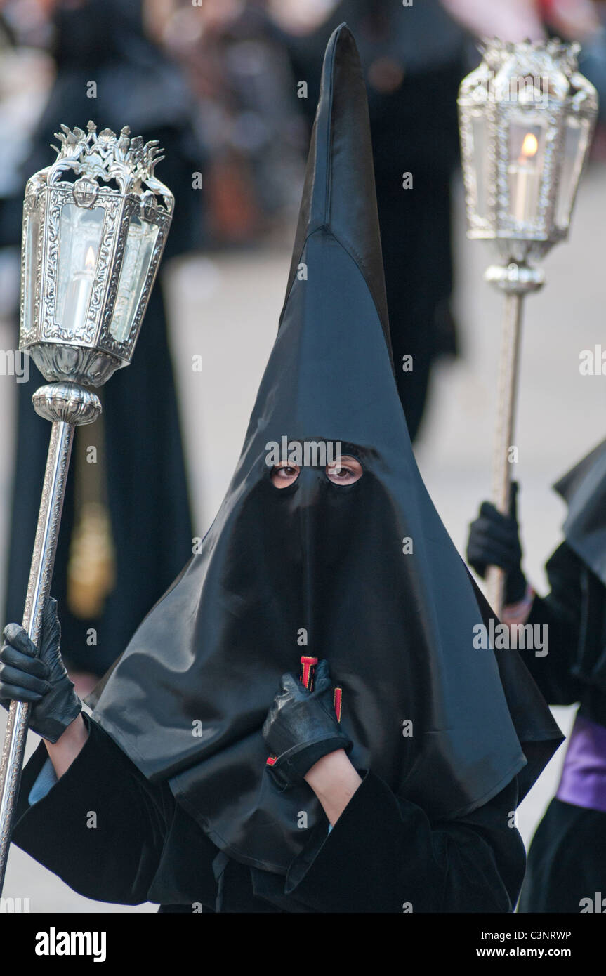 Procession of robed figures hi-res stock photography and images - Alamy