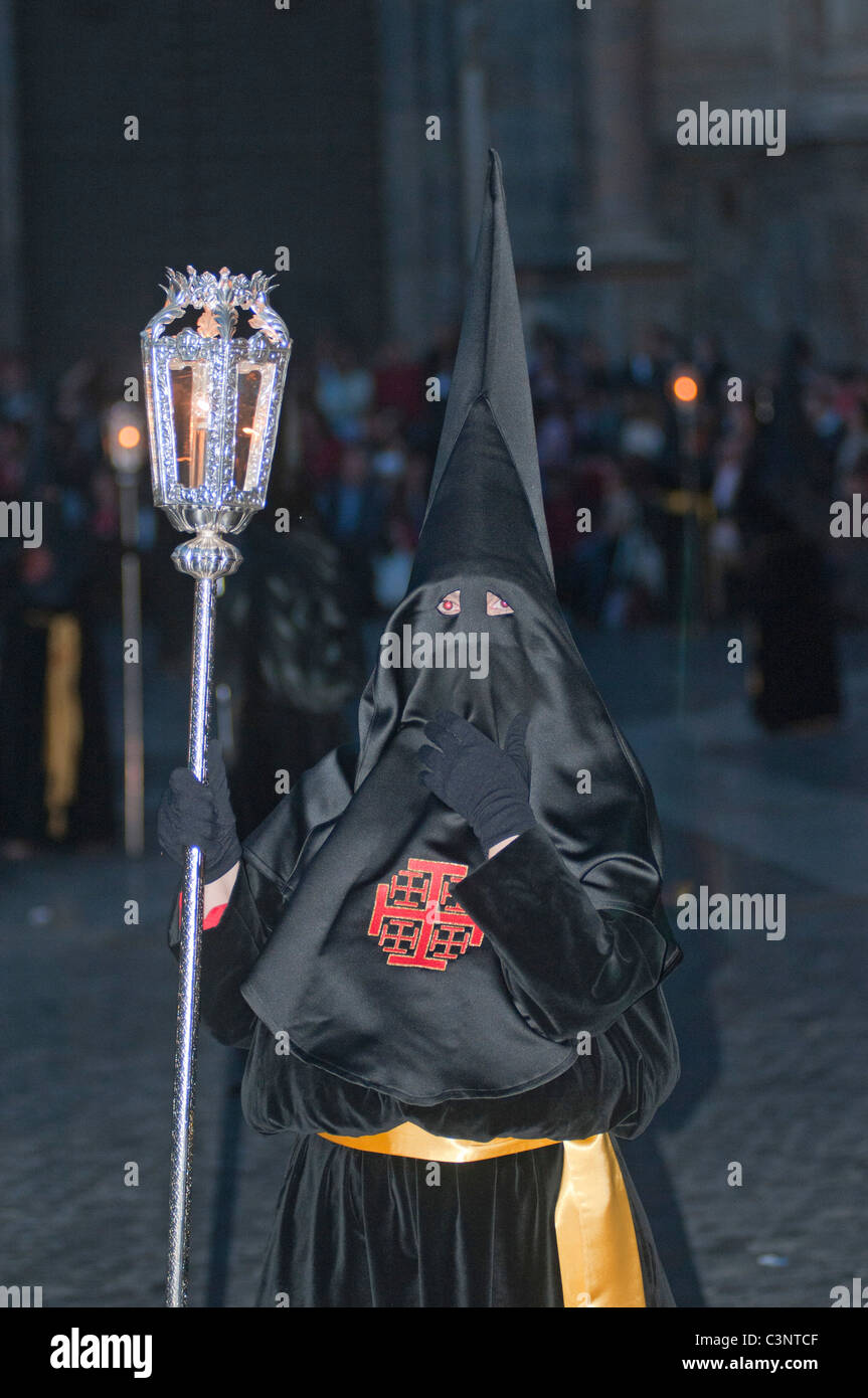 Robed figures hi-res stock photography and images - Alamy