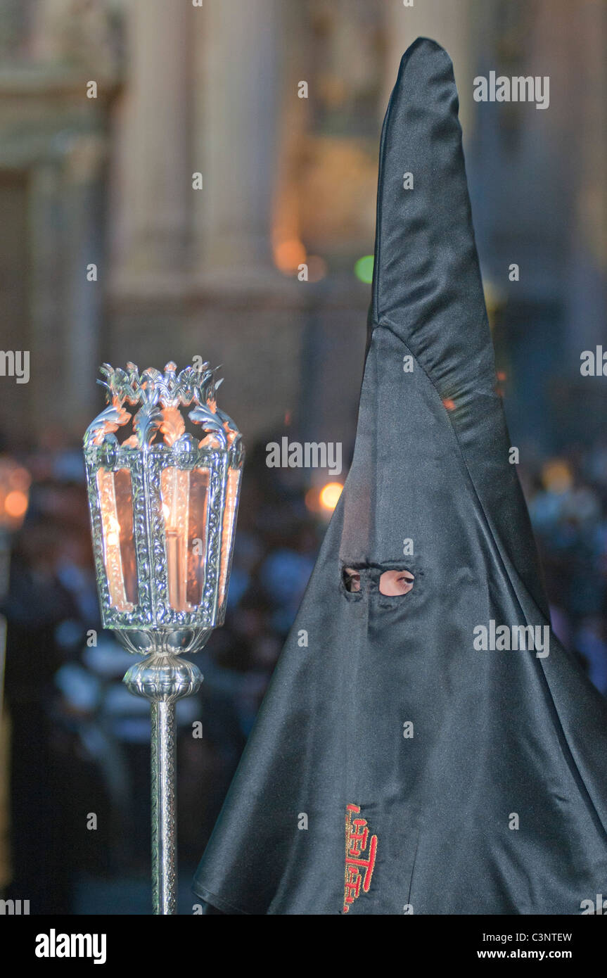 Robed figure hi-res stock photography and images - Alamy