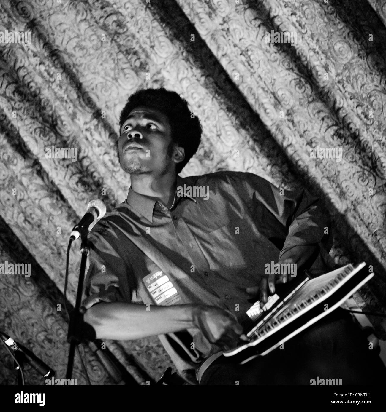 Marques Toliver plays the Unitarian Church, Brighton on Saturday 14th ...
