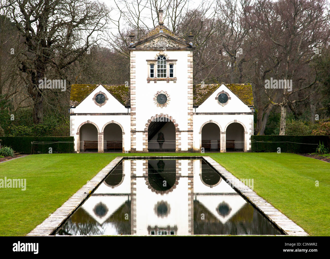 Reflection gardens hi-res stock photography and images - Alamy