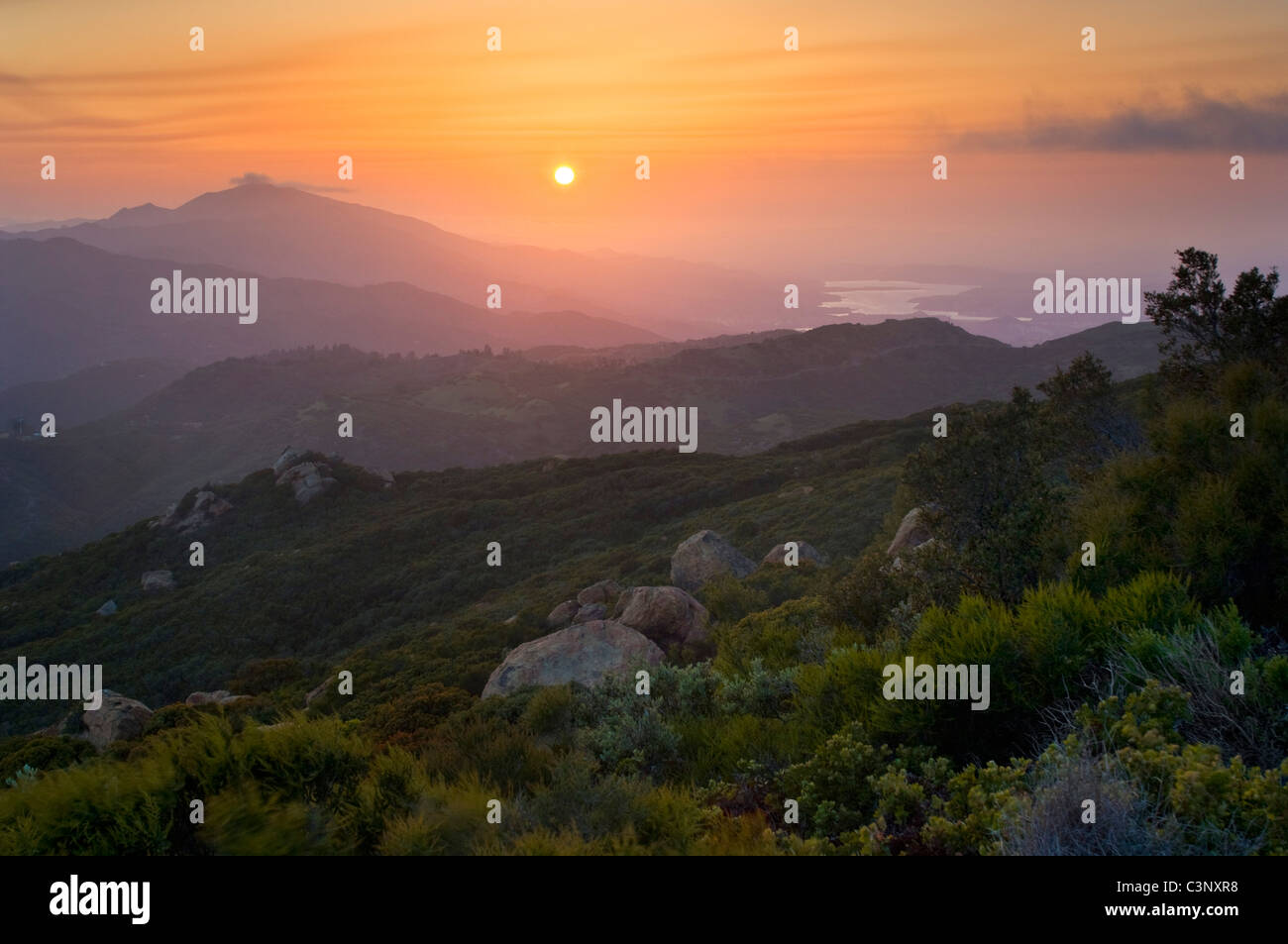 Distant mountains at sunset hi-res stock photography and images - Alamy