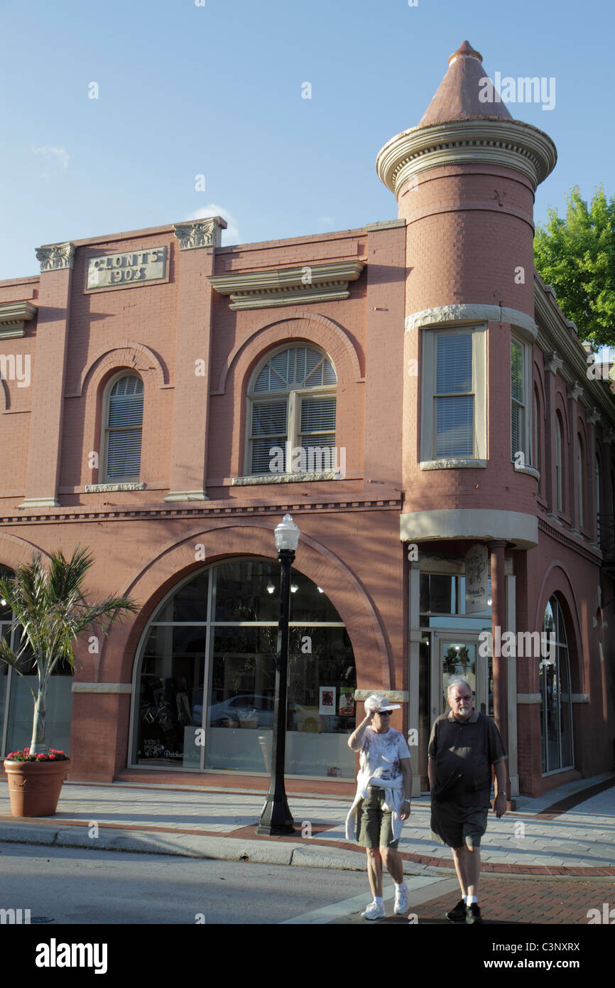 Man men male woman women female lady hi-res stock photography and ...