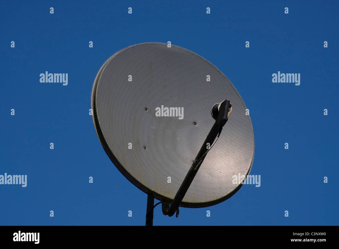Sky tv dish hi-res stock photography and images - Alamy