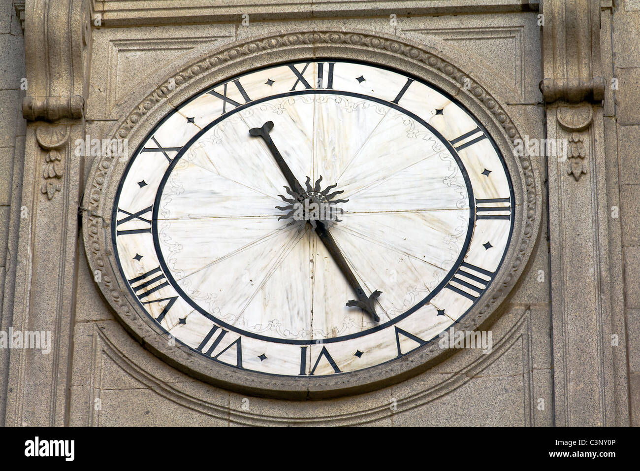 Medieval clock timepiece hi-res stock photography and images - Alamy