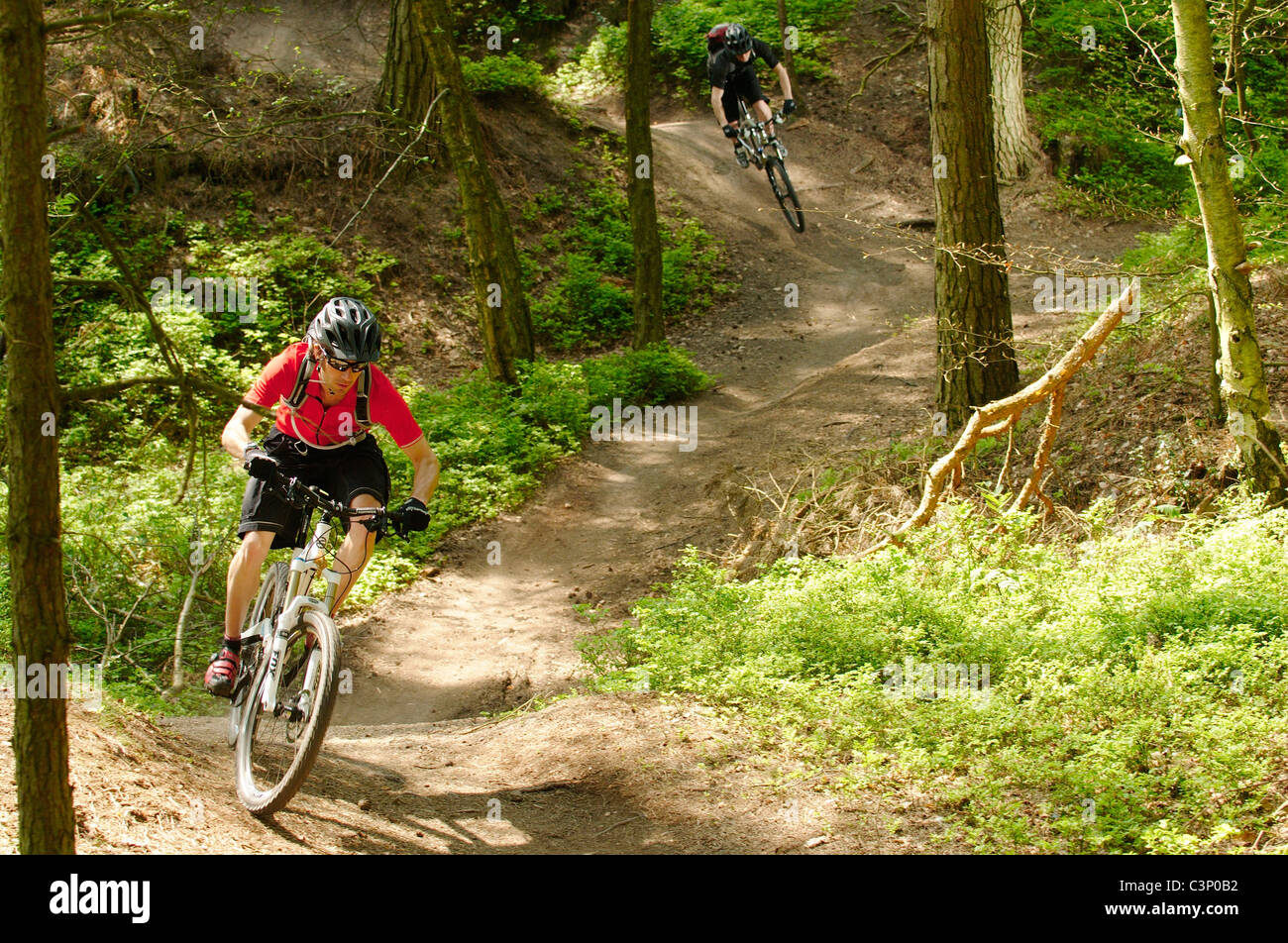 Cycling surrey hills hi-res stock photography and images - Alamy