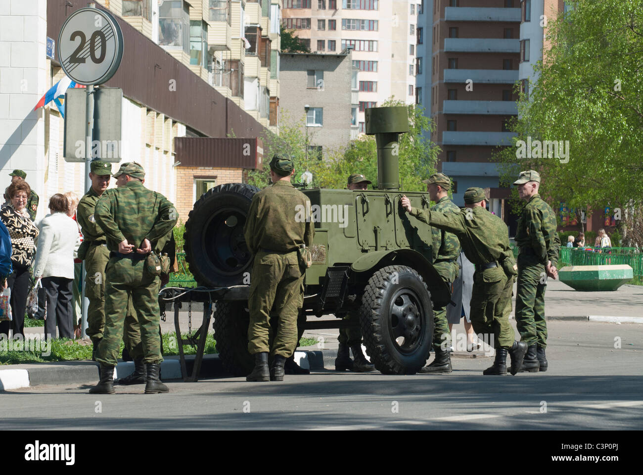 Russian field kitchen hi-res stock photography and images - Alamy