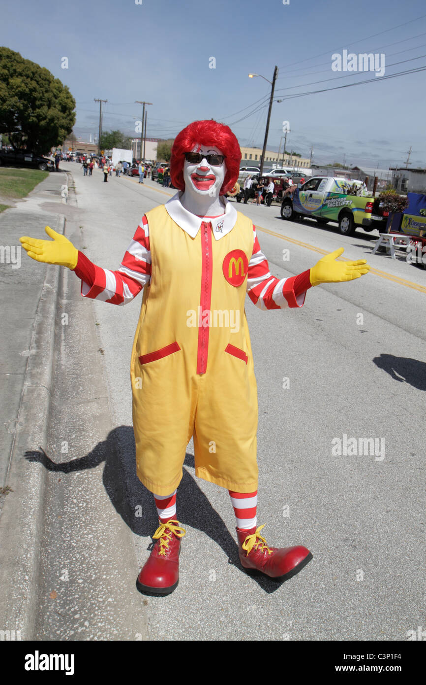 Clown mcdonalds mcdonalds icon hi-res stock photography and images - Alamy