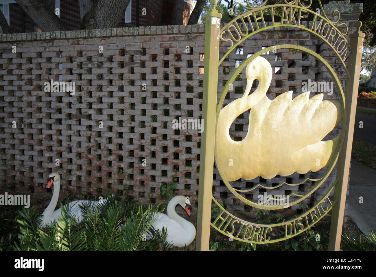 Lakeland Florida,South Lake Morton Historic District,swan,sign,logo ...