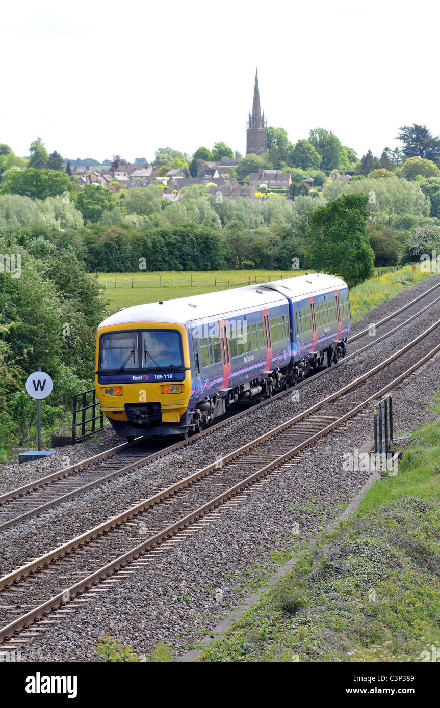 First Great Western train near King`s Sutton, Northamptonshire, England ...