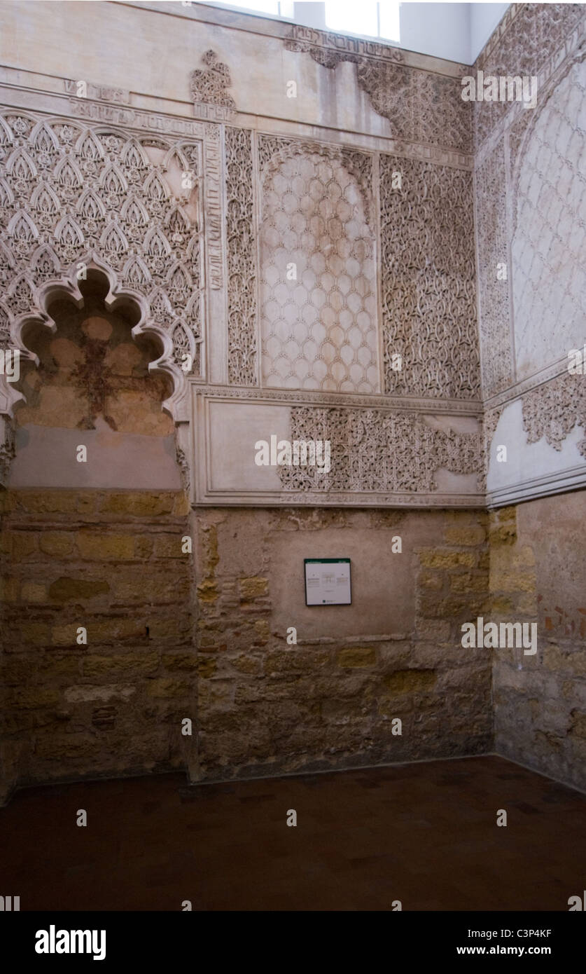 WALLS OF THE ANCIENT JEWISH SYNAGOGUE IN CORDOBA SPAIN Stock Photo - Alamy