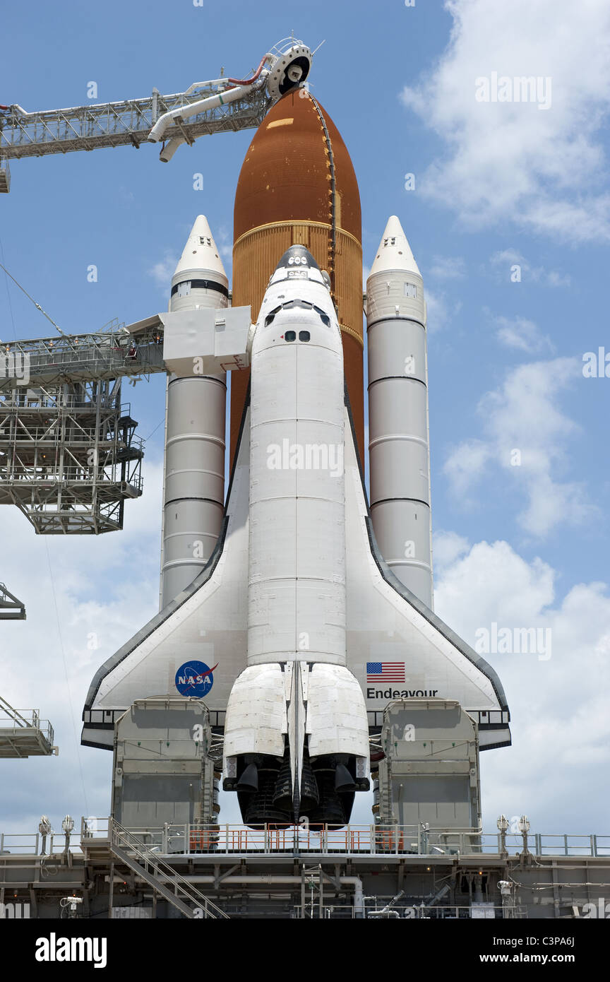 Space shuttle Endeavour on the launch pad at Kennedy Space Center, FL ...
