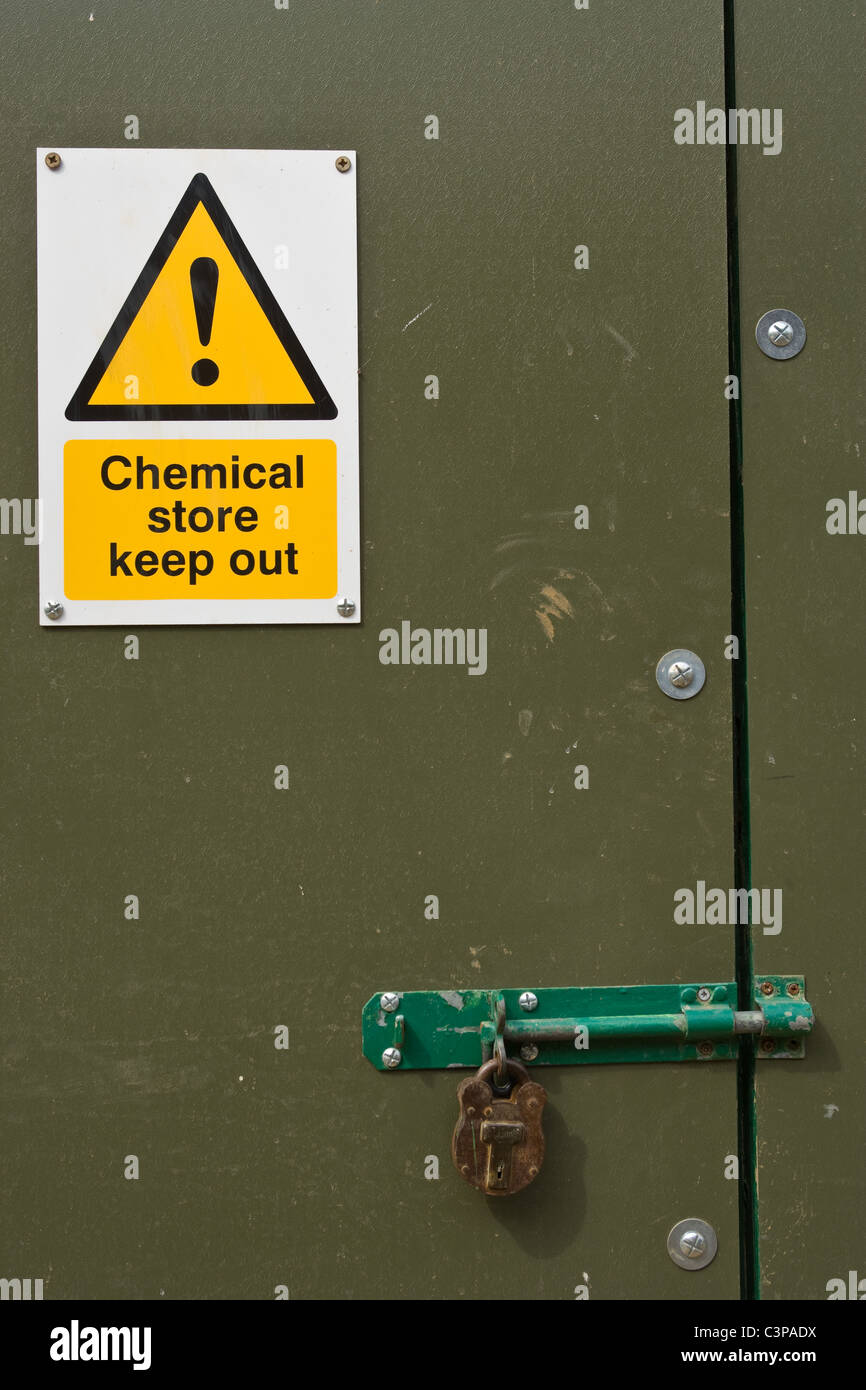 Hazardous substances sign hi-res stock photography and images - Alamy