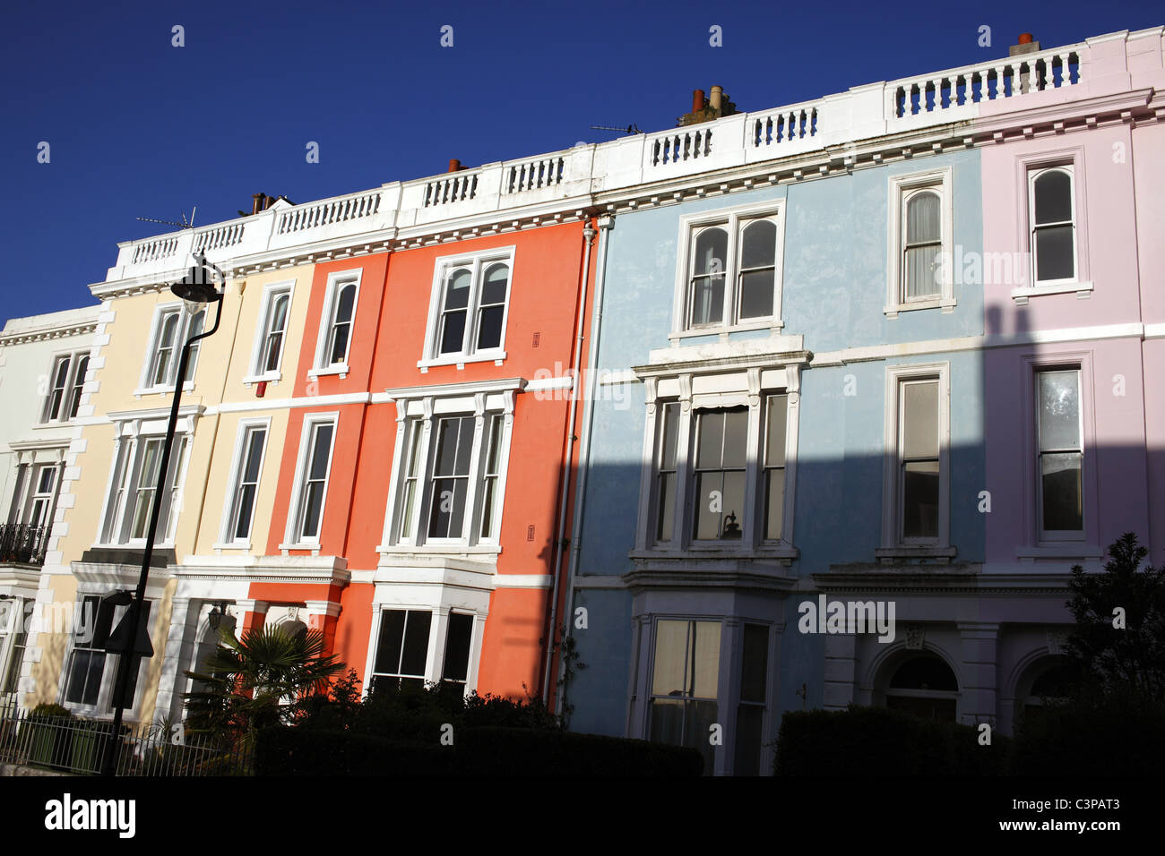 Terraced terrace houses homes hi-res stock photography and images - Alamy