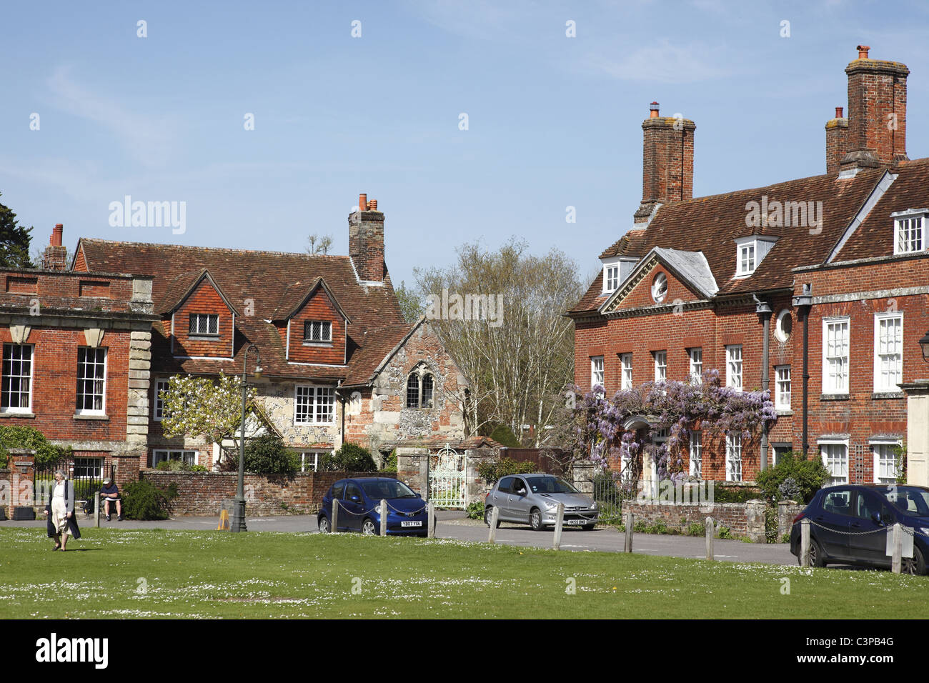 Salisbury cathedral close hi-res stock photography and images - Alamy