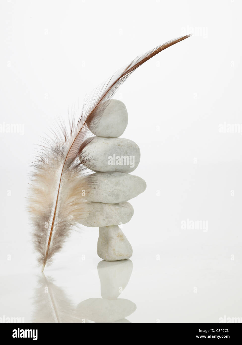 Feather balance hi-res stock photography and images - Alamy