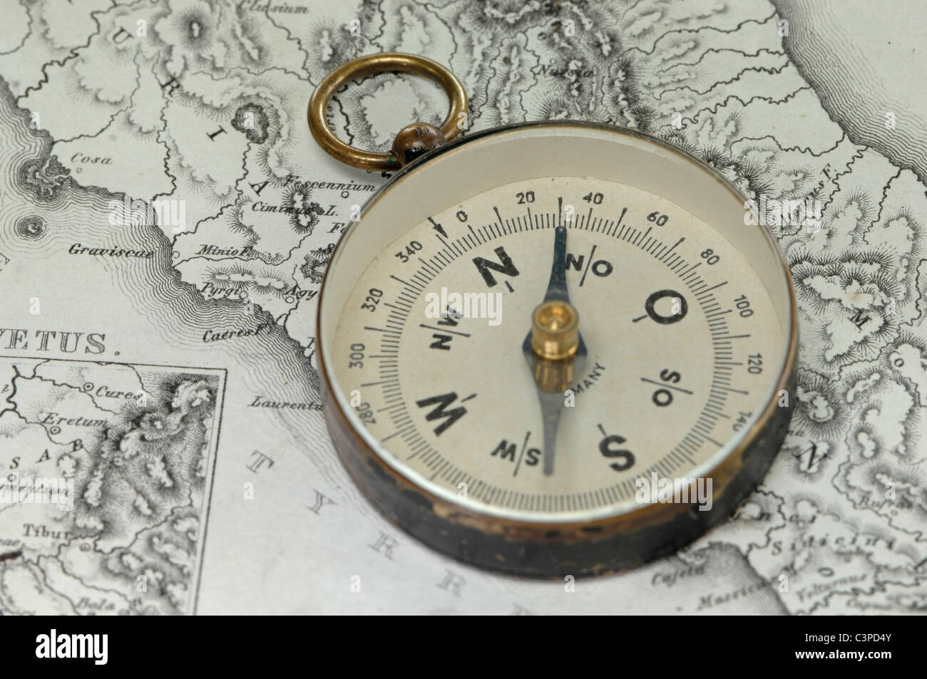 Land map hi-res stock photography and images - Alamy