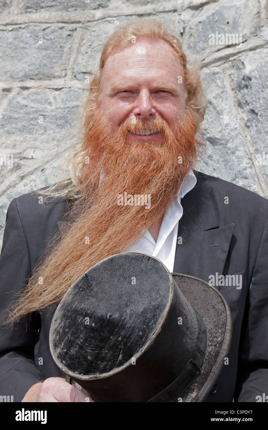 Gurdy hi-res stock photography and images - Alamy