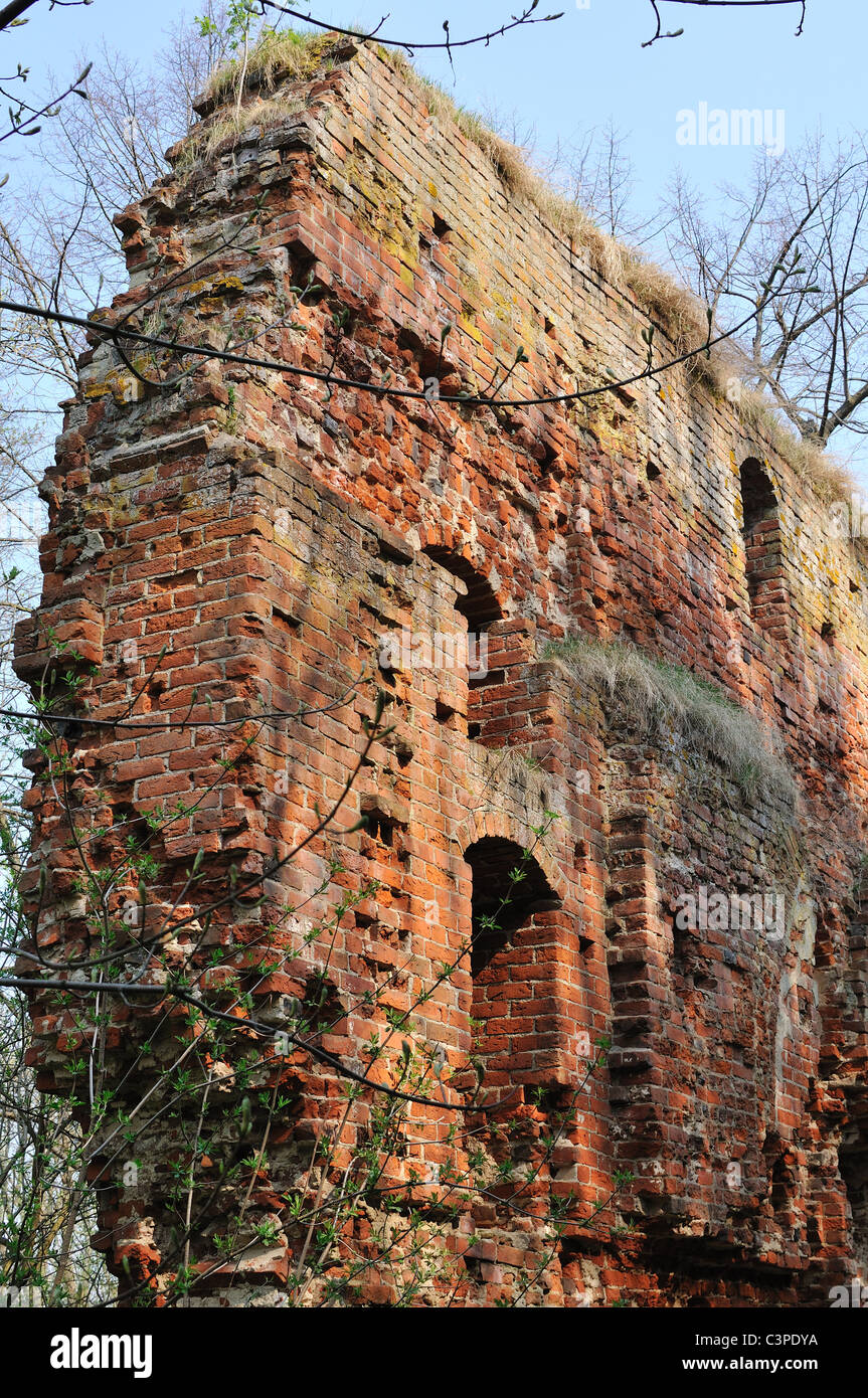 Brick wall old castle balga hi-res stock photography and images - Alamy